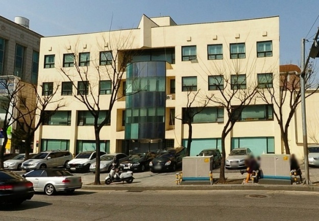 A Closer Look At SM Entertainment - ME IN SEOUL