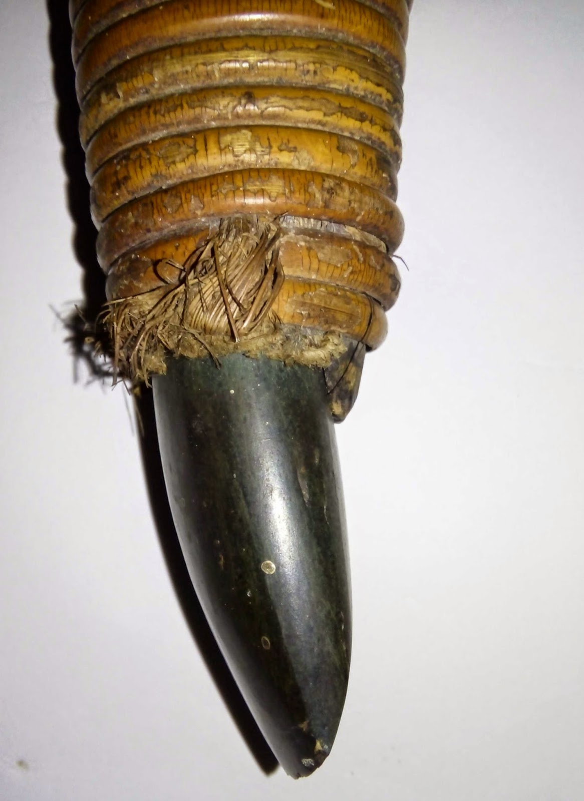 GOEDANG RETRO: YAGE UKUL KAPAK BATU PAPUA KUNO LANGKA DAN ANTIK