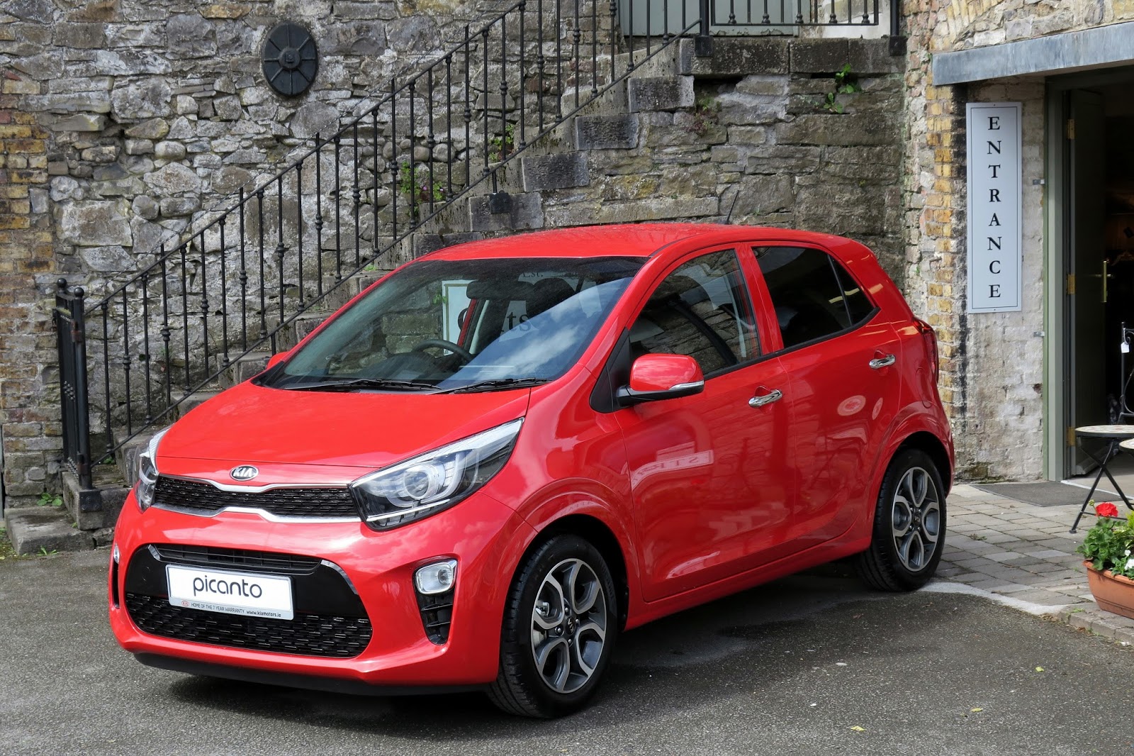 Irish Car+Travel Magazine: Peugeot 3008 is 2018 Irish Car of the Year