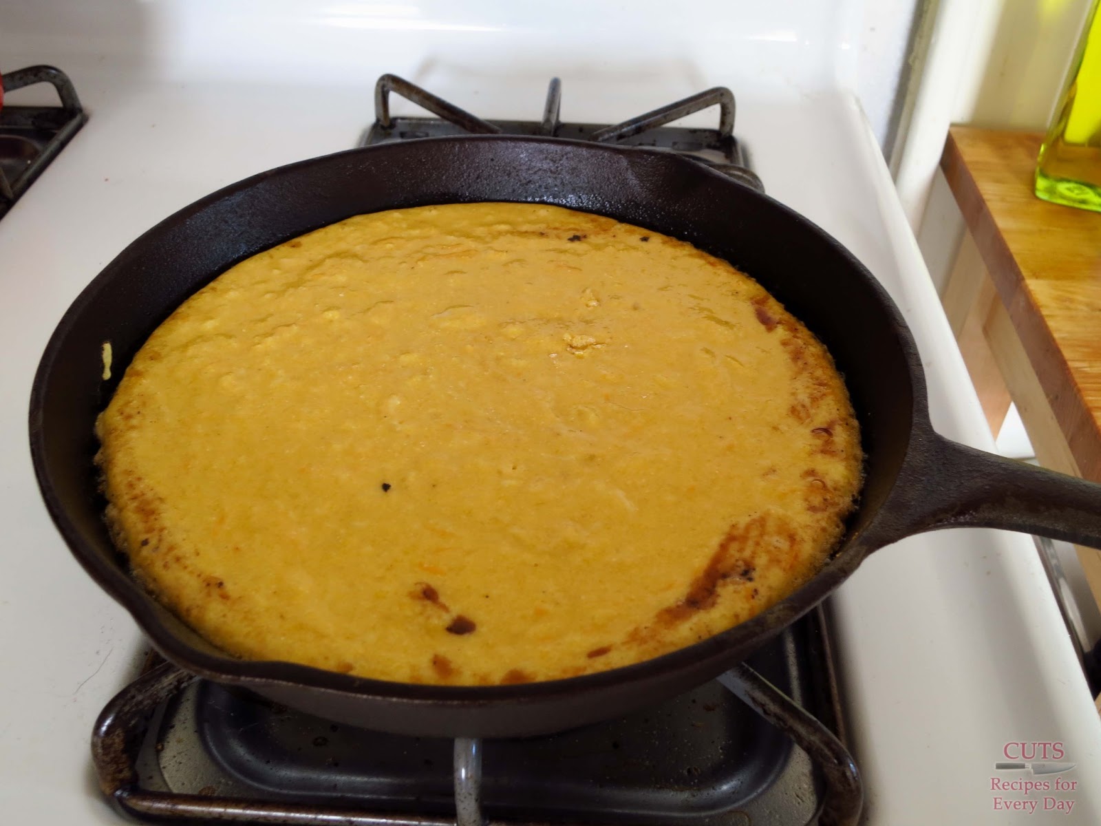 Picnic Foods #1: Cast Iron Skillet Cornbread - Cuts: Recipes for Every Day