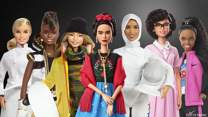 Plastic Dreams Dolls :: Barbie et miniatures: Sheroes Barbie