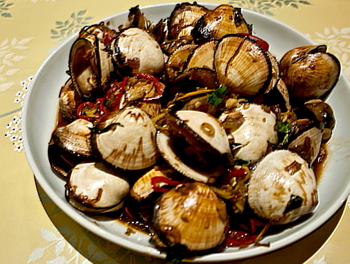 3 hungry tummies: Aromatic Spicy Stir Fried Cockles 香辣炒鮮蚶
