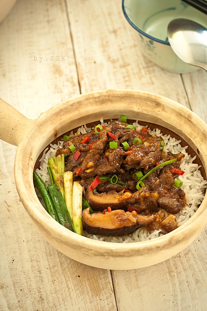 Melley Mey's Kitchen : ~ Stir-Fried Beef Claypot Rice Recipe...
