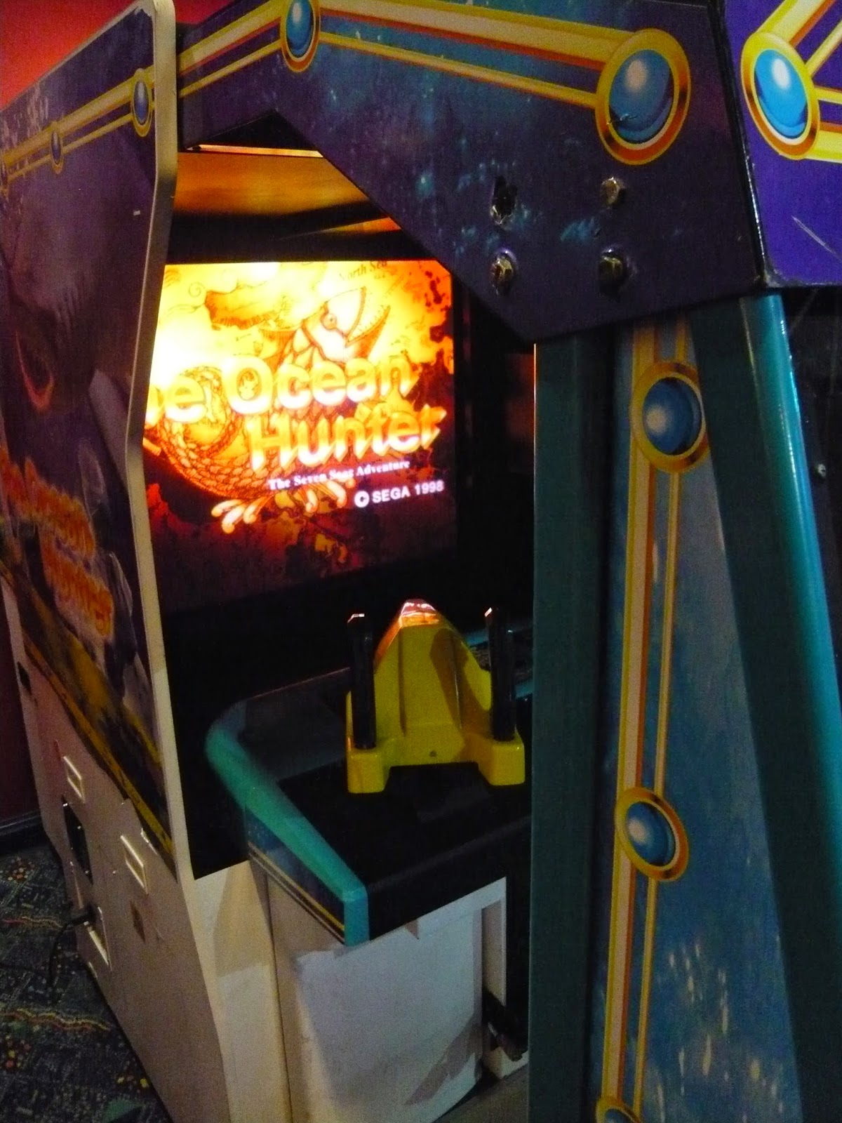 JAPAN, ARCADES & GAMING: Elephant and Castle