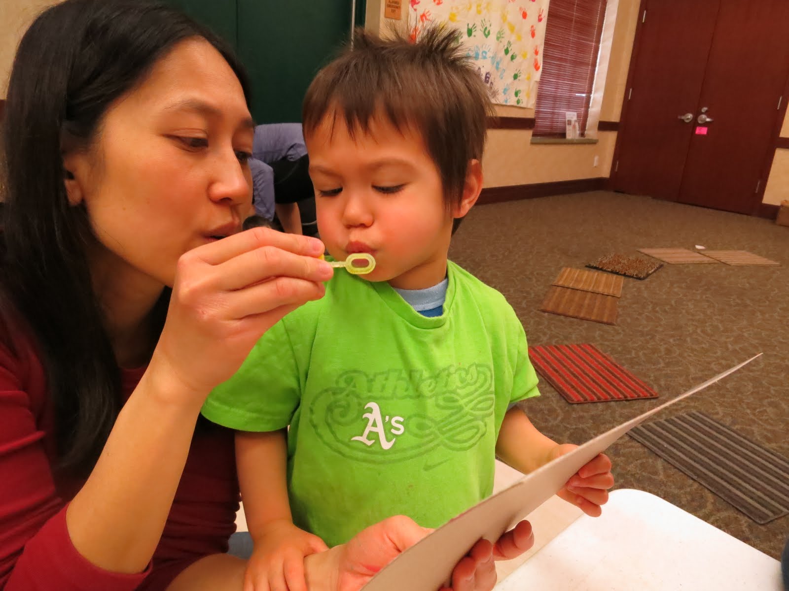 Toddler Art Class: Bubble Art! : library makers