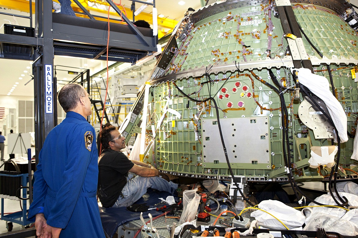 Suburban spaceman: NASA Orion EFT-1: Final Reaction Control System Pod ...