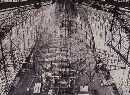 CUP: ---> LZ-129. Hindenburg Led Zeppelin.