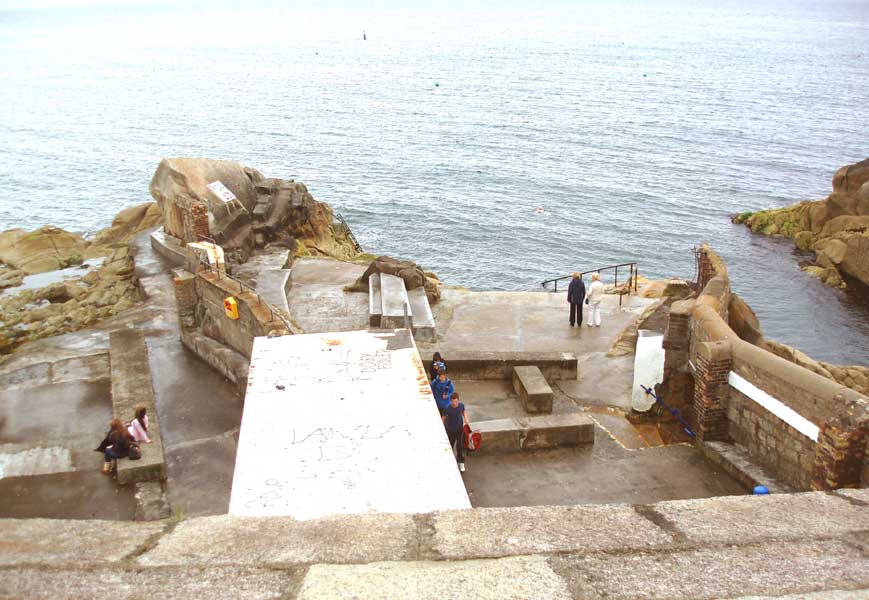 photopol: Forty Footsie