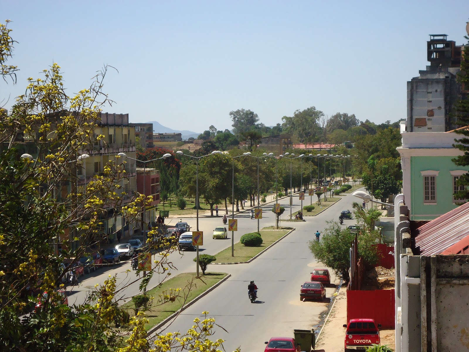 Lei e Ordem: Imagens do Huambo