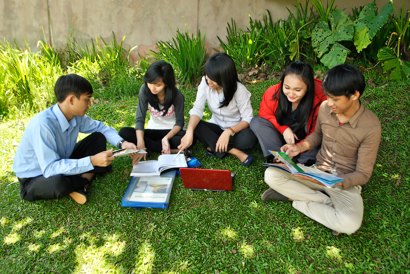 Kuliah Biaya Murah | Kampus Murah Berkualitas | Program Perkuliahan ...