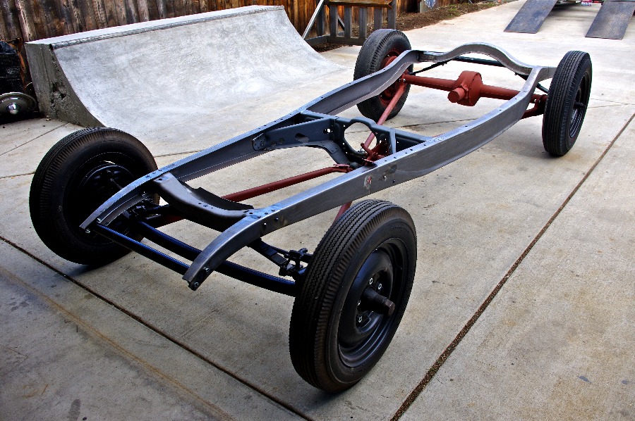 WRECKED METALS : 32 Chassis