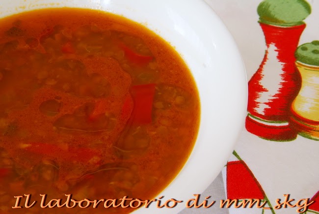 IL LABORATORIO DI MARINA: ΦΑΚΕΣ ΣΟΥΠΑ // ZUPPA DI LENTICCHIE