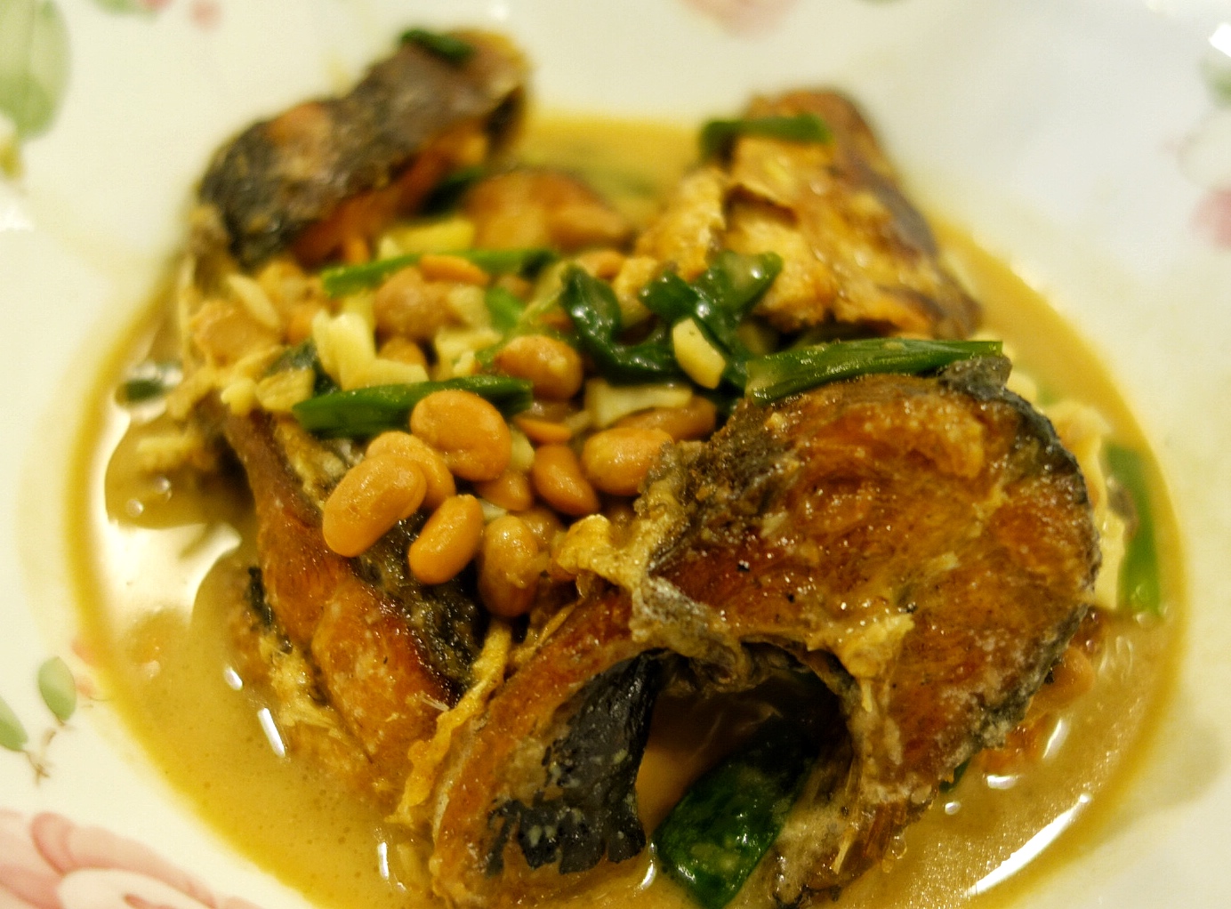 Bandeng Tauco (Milk Fish Fried with Preserved Soybeans)