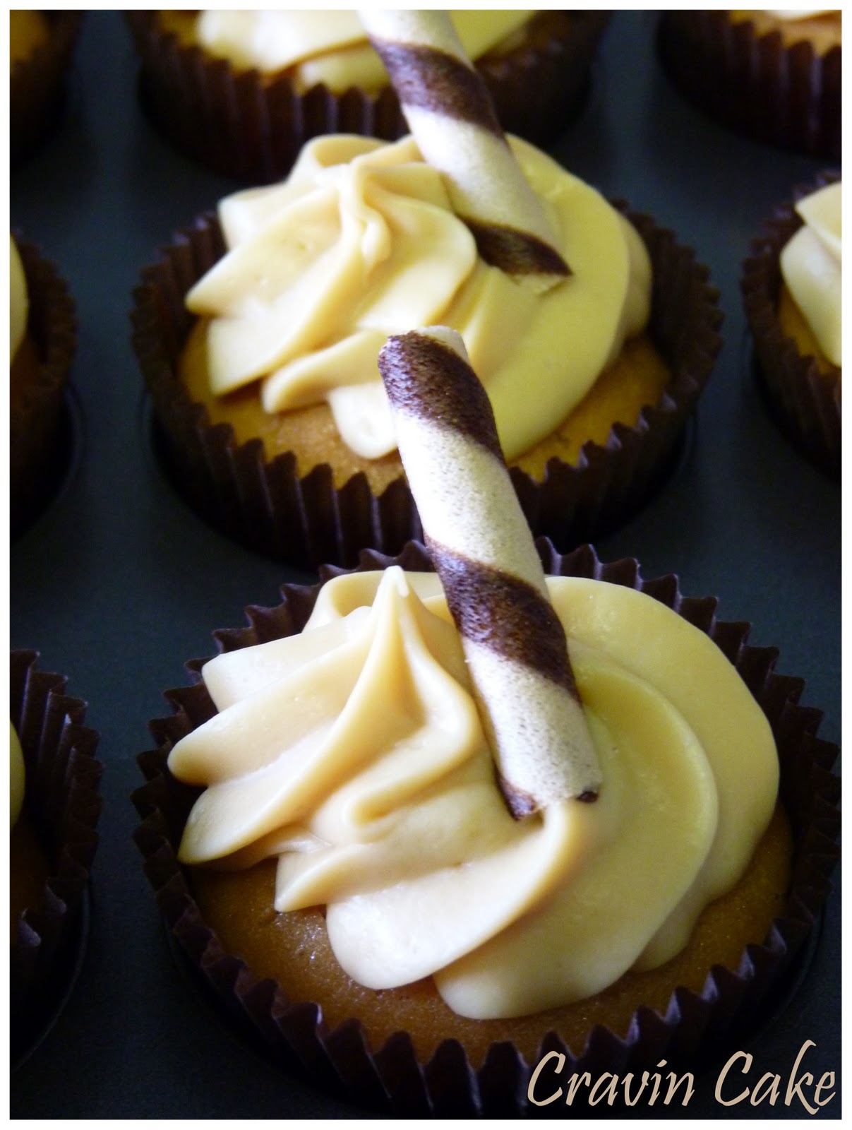 Cravin Cake: Caramel Mud Cake (and cupcakes)