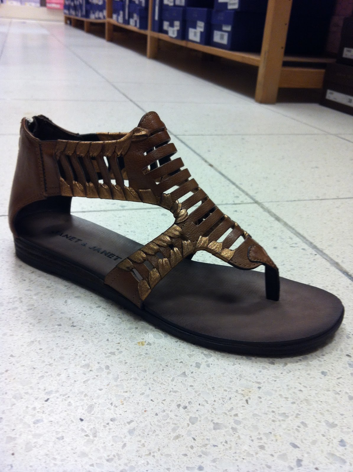 Shoe Grits: JANET & JANET Italian Shoes