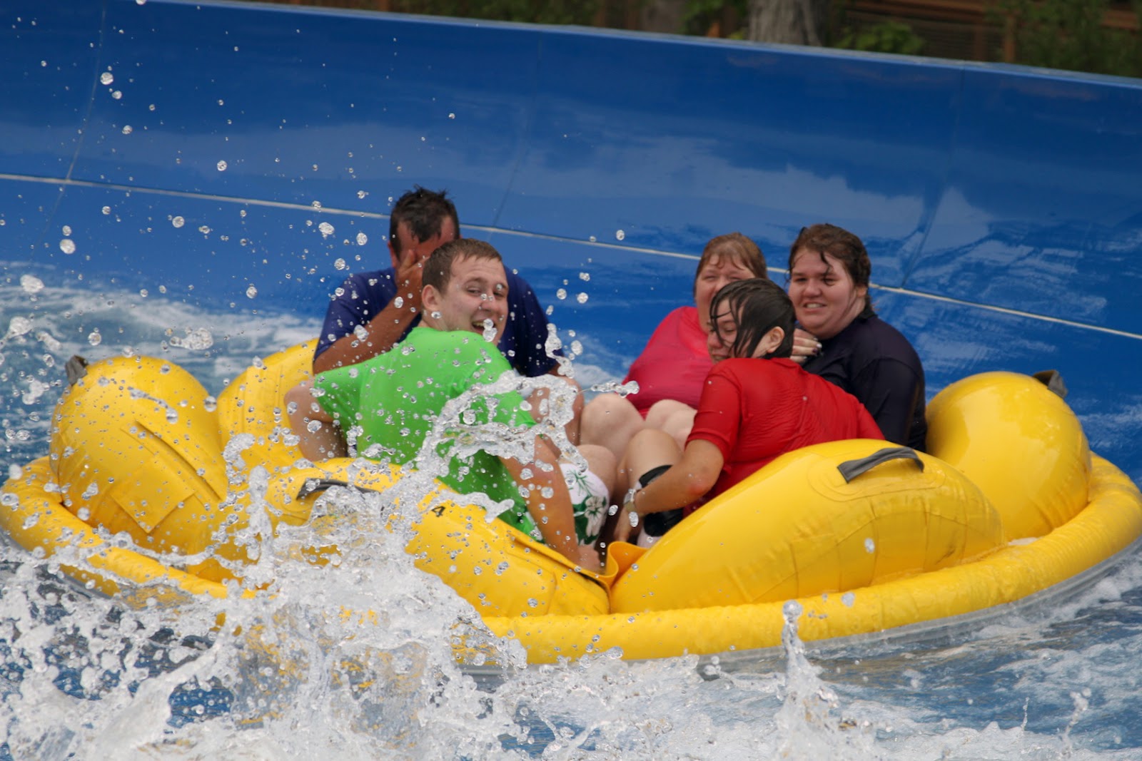 NewsPlusNotes: Mammoth Thrilling Riders at Holiday World and Splashin ...