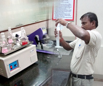 Working Procedure of Colorfastness to Chlorinated Water Test - Textile ...