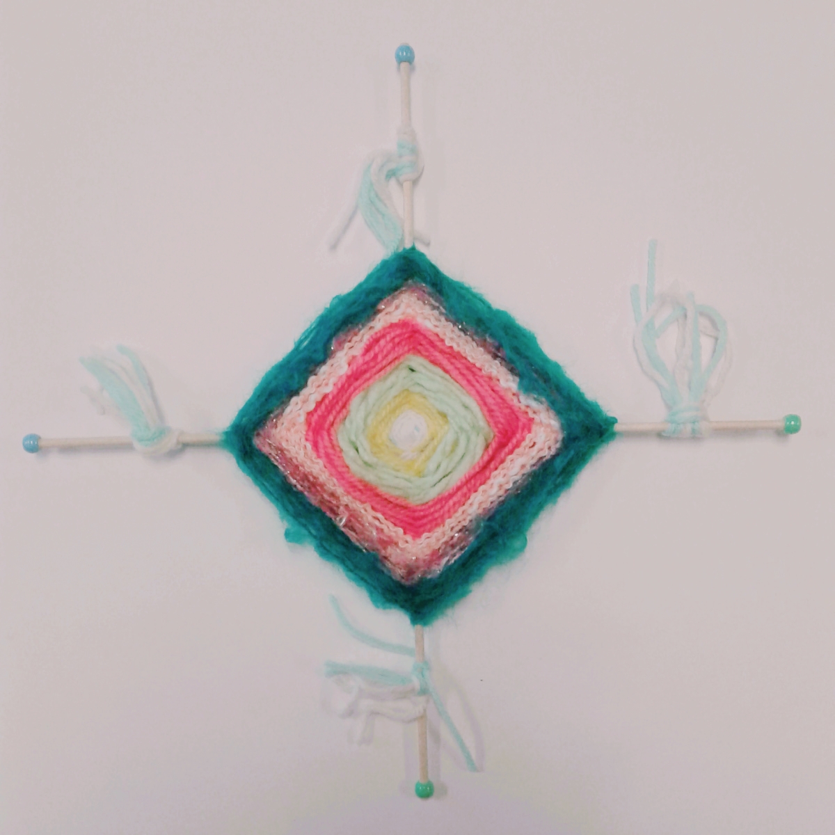 a faithful attempt: Weaving: Ojo de Dios or God's Eye Craft