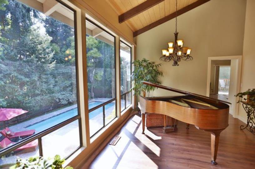 Pella Can Match Any Grid, Existing or Inspired