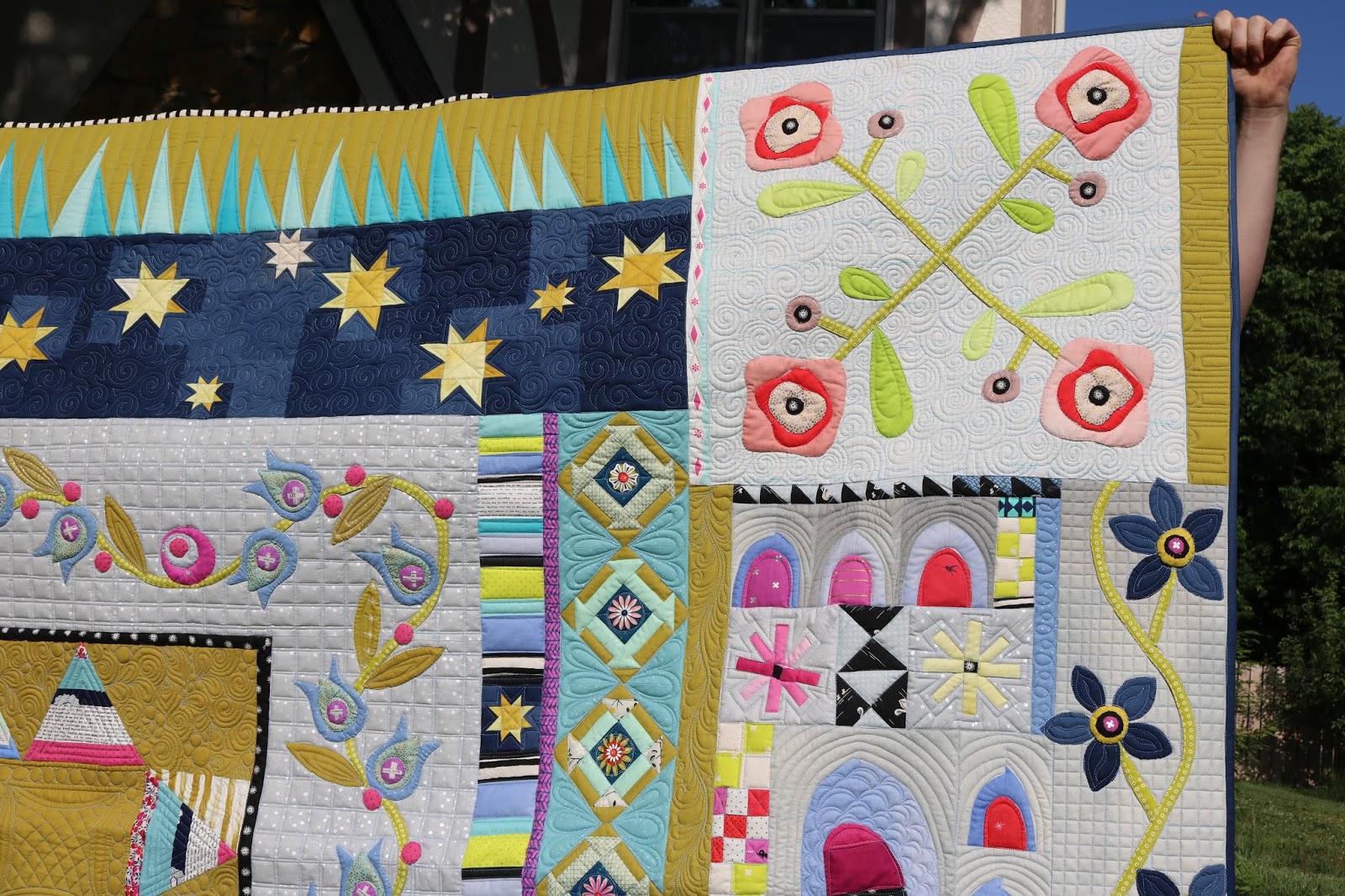 TIA CURTIS QUILTS: My Block Of Every Other Month Quilt is finished!