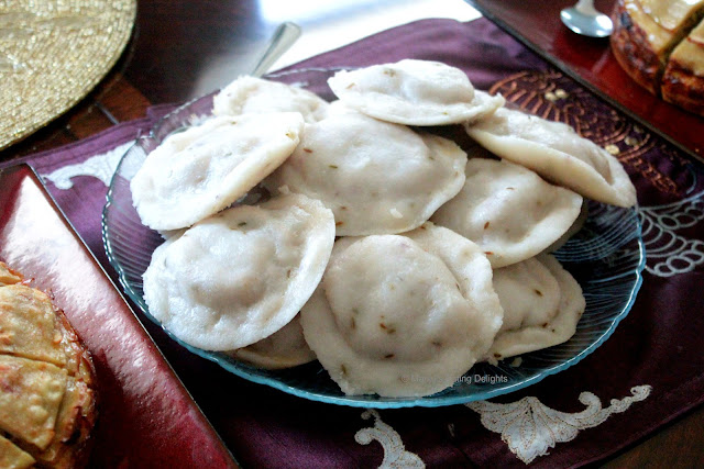 Manju's Eating Delights: Meen Pathiri - steamed Rice Pancakes with a ...