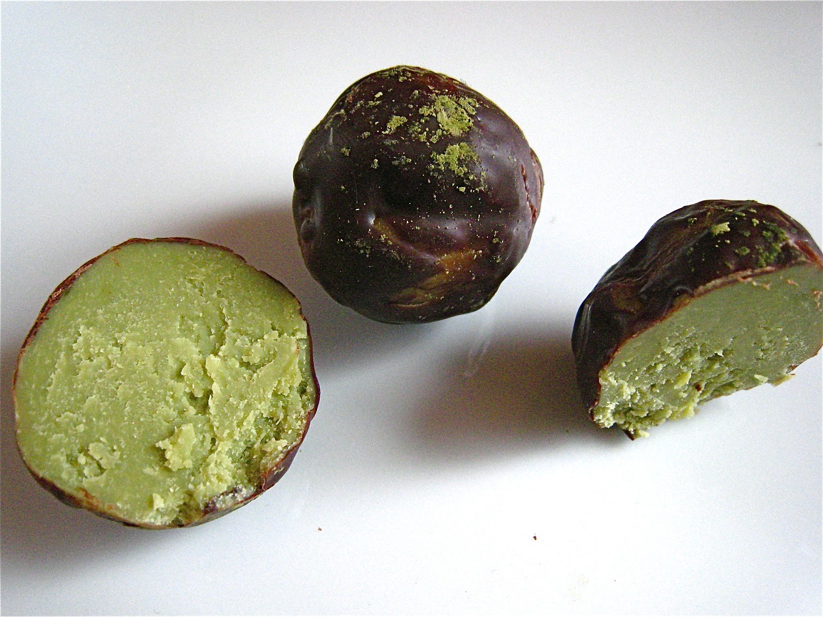 KITCHEN FIDDLER : Matcha Green Tea Truffles