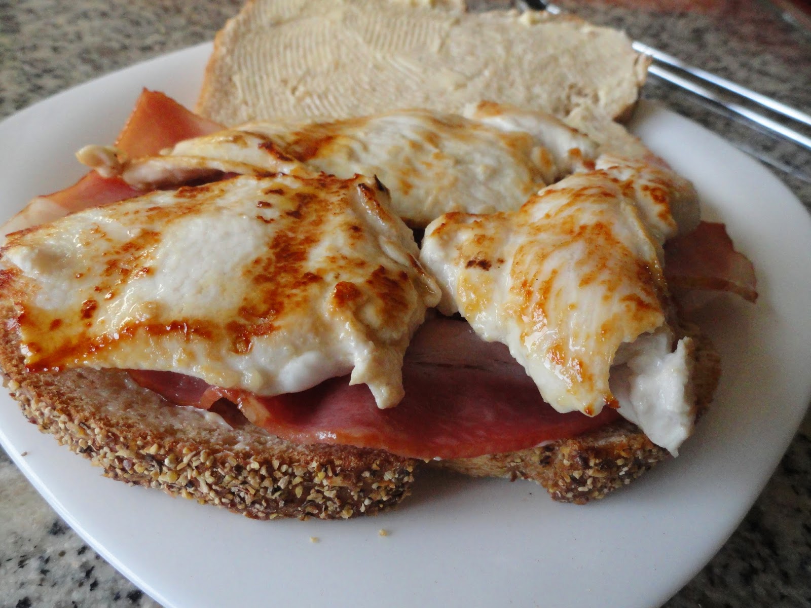 Mari Recetas : Bocadillo de pollo, bacon y queso