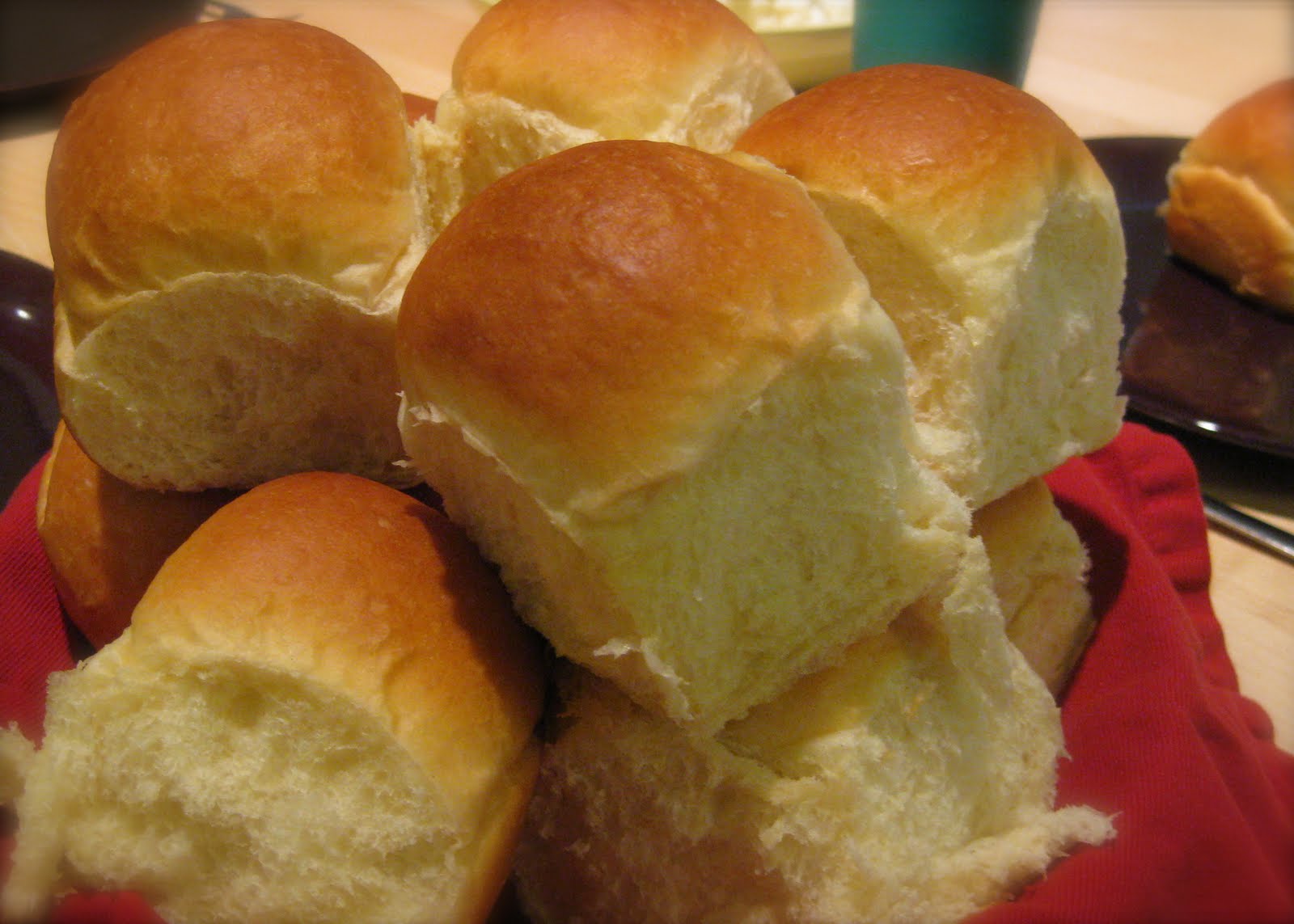notes from a mad housewife: dinner rolls