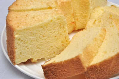 Veronica's Kitchen: Cheese Chiffon Cake - 芝士戚风蛋糕