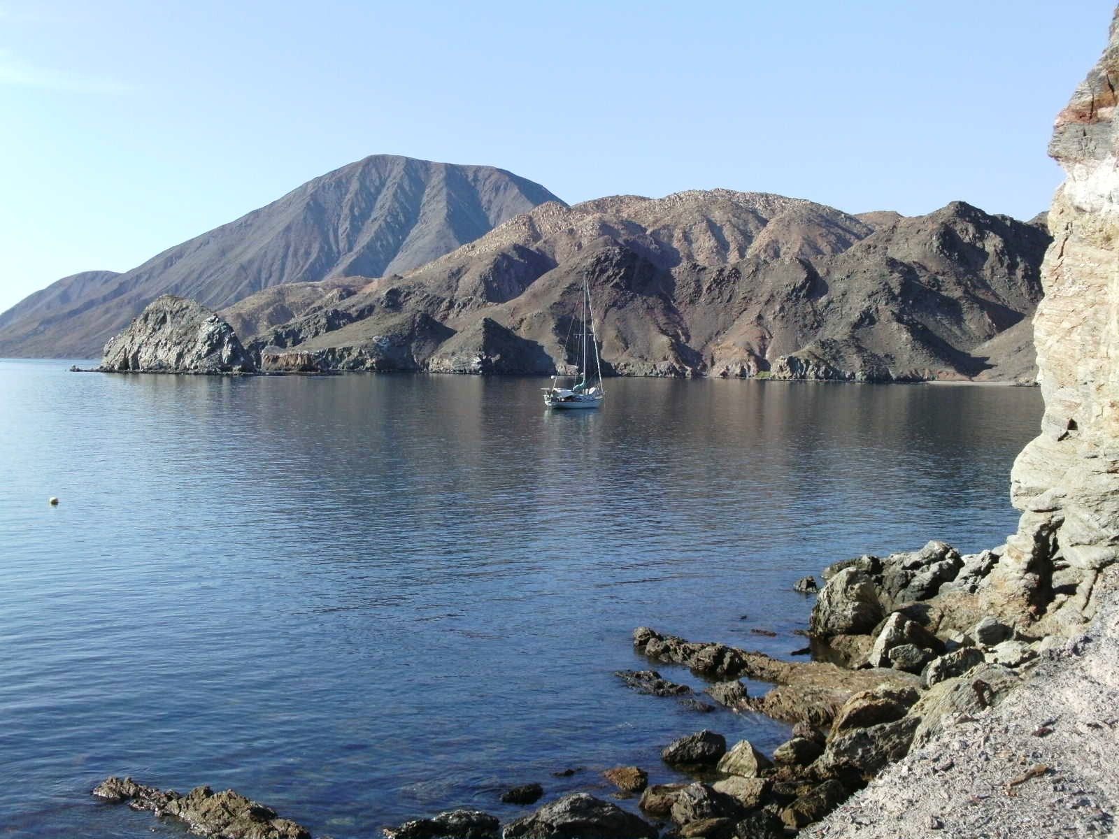 Déjàlà: Isla Smith (Las Rocas and Laguna Rada) – Sparkling Milky Way in ...