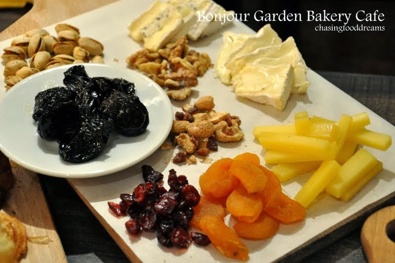 CHASING FOOD DREAMS: Bonjour Garden Bakery Café, Intermark Kuala Lumpur ...