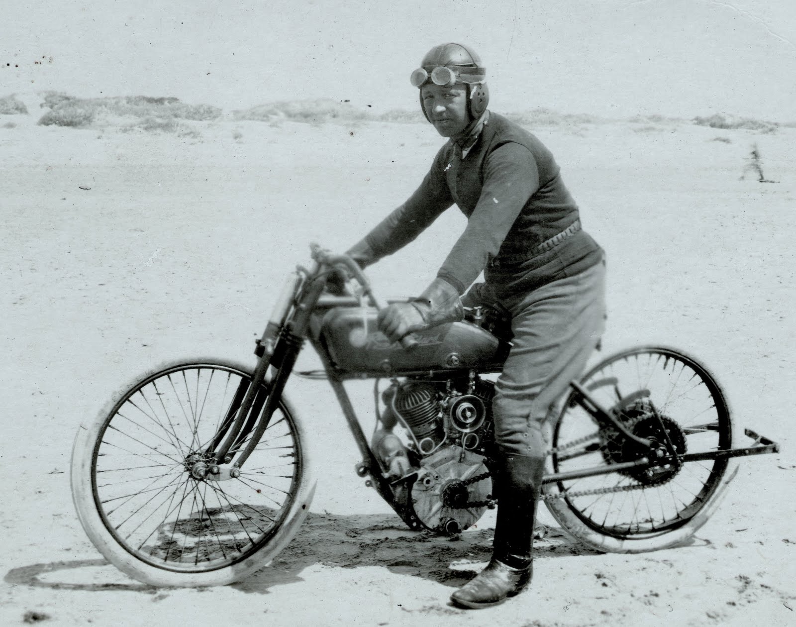 Fast is fast...: Pre 1930 factory backed American racing motorcycles.