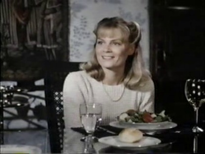 Zebradelic: More pics of actress Jennifer Holmes