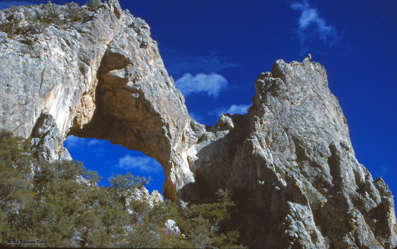 Robinson Twins Photo Gallery: Lexington Arch in the south end of Great ...