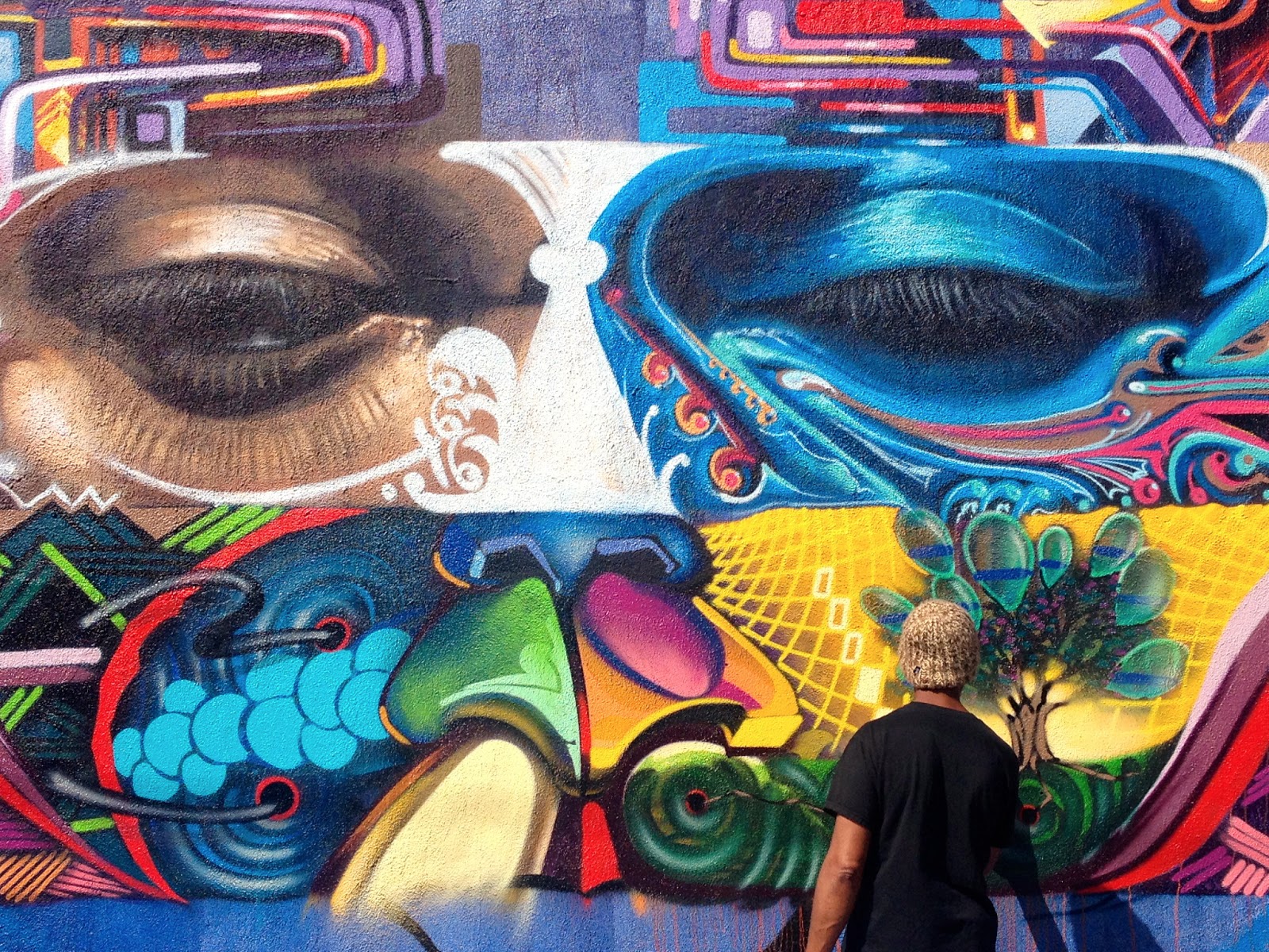 OFFICIAL BLOG - Hello World Art Exhibition : Todays Art With Maxx Moses
