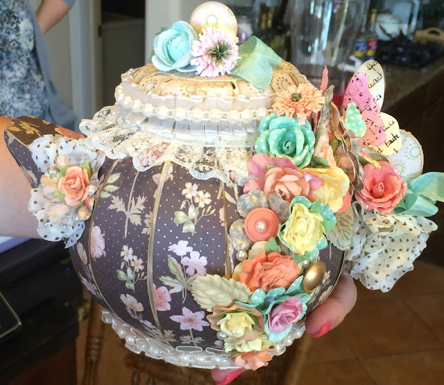 Jenkins Kid Farm: Teacups and Teapots Made of Paper