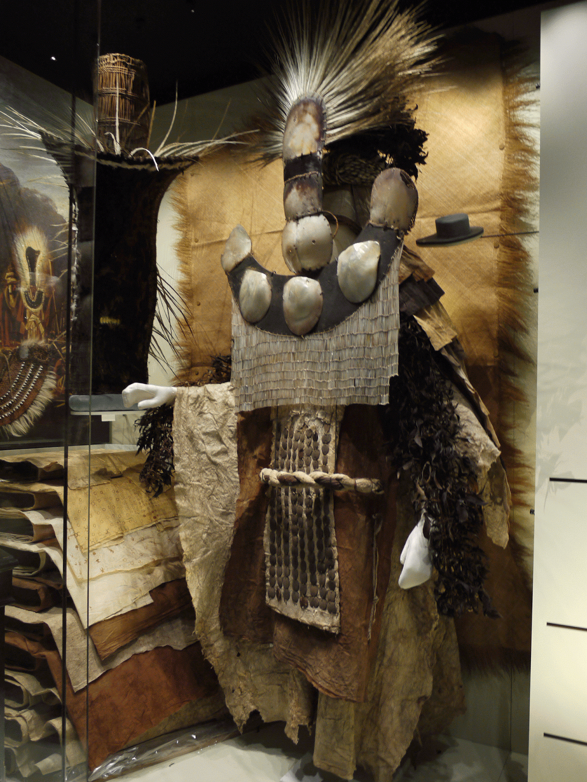 Conserving "Curiosities": Tahitian Mourner's Costume Mounting