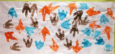 Tippytoe Crafts: Dinosaur Stomp