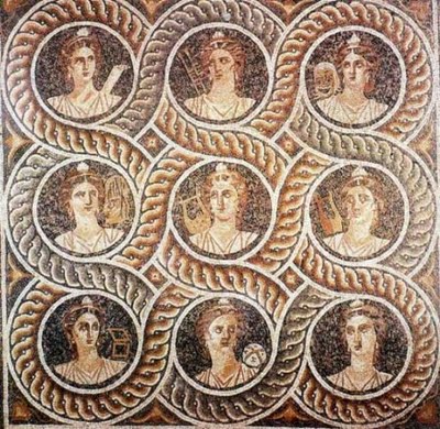 a spirale: Le Muse greche / The Greek Muses / Las musas griegas