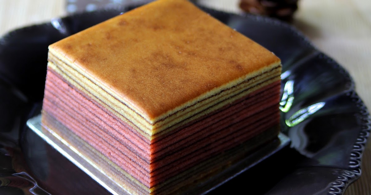 Strawberry Ice Cream Layer Cake - Bisous À Toi