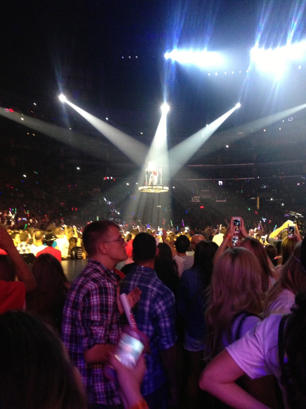 A Girl's Best Friend: Taylor Swift's Red Tour is Enchanted!