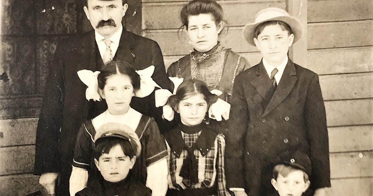 Quilts-Vintage and Antique: Emma Andres Quilts and Her Happiness Museum ...