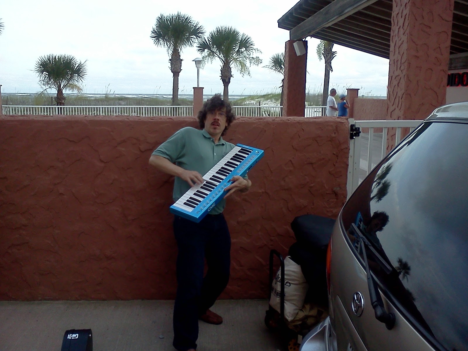 Bloggin' Bryan - TheWannabeatles Blog: July 2013