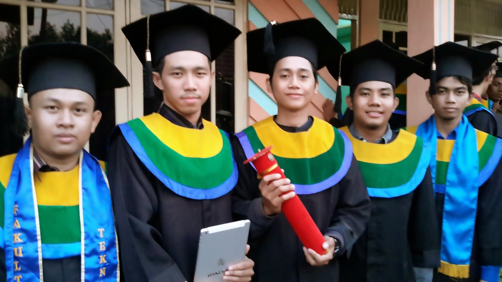 JAYA GEMILANG TOGA: FITTING TOGA FAKULTAS TEKNIK SIPIL" SEPTEMBER CERIA"