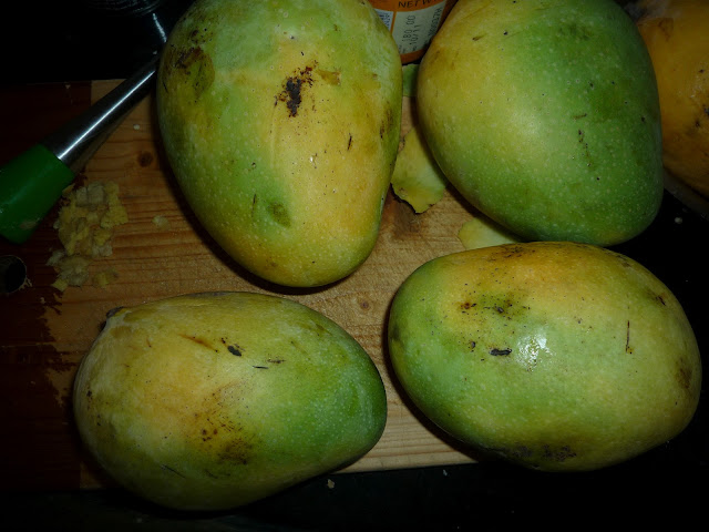 G'Gina's Kitchenette: Nadan Pazha Manga Curry (Traditional Keralite ...