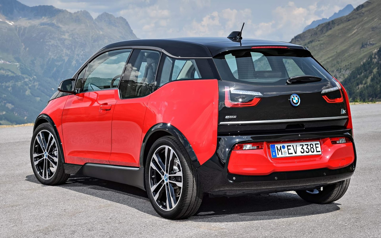 Novo BMW i30 2018: fotos e especificações oficiais