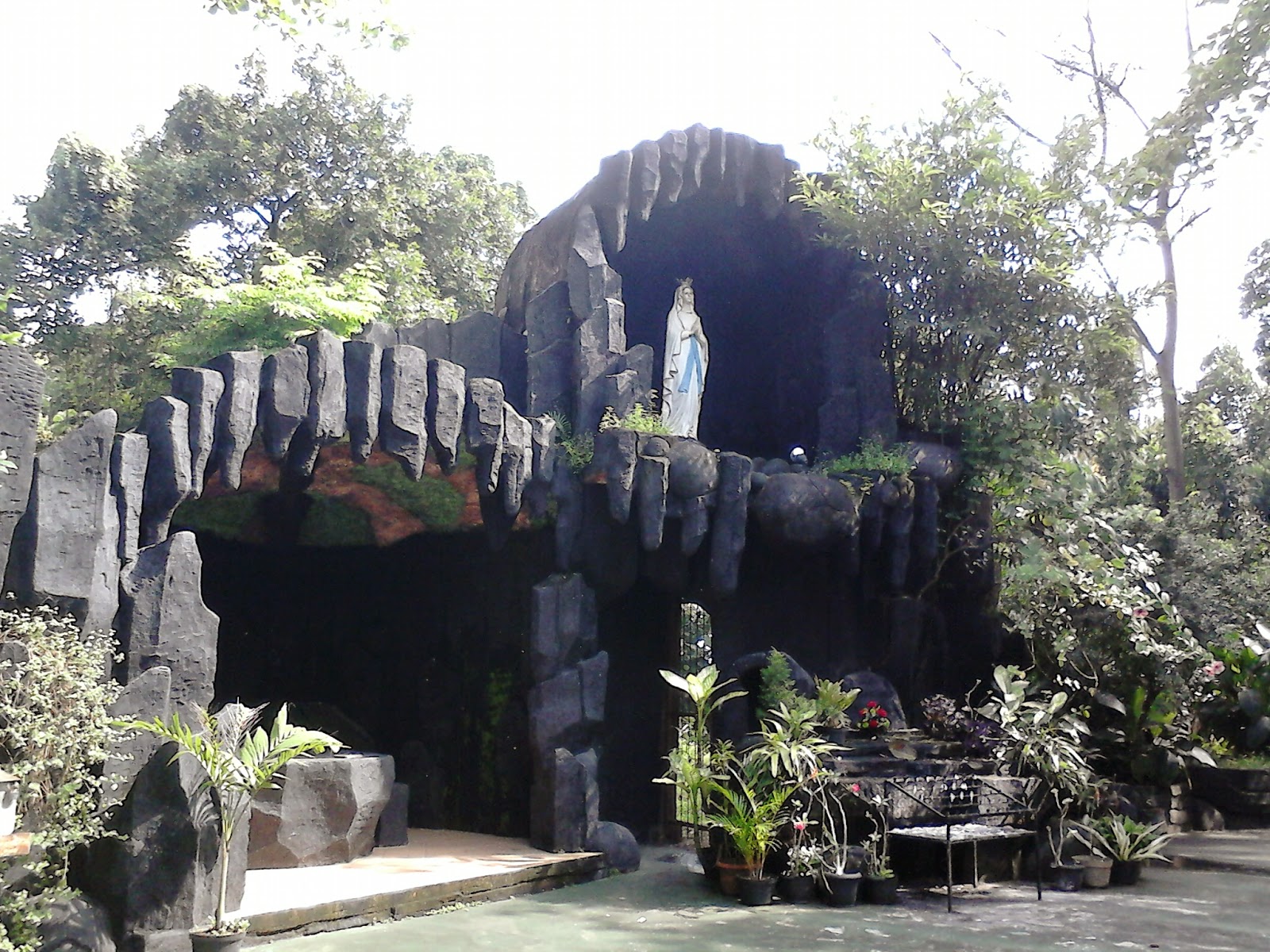 Gua Maria Ngaliyan | Sebuah Catatan Petualangan