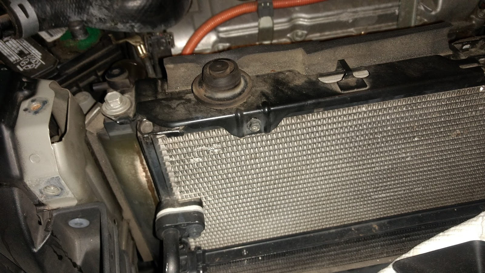 My Page About Random Stuff: Lexus RX400h Radiator replacement