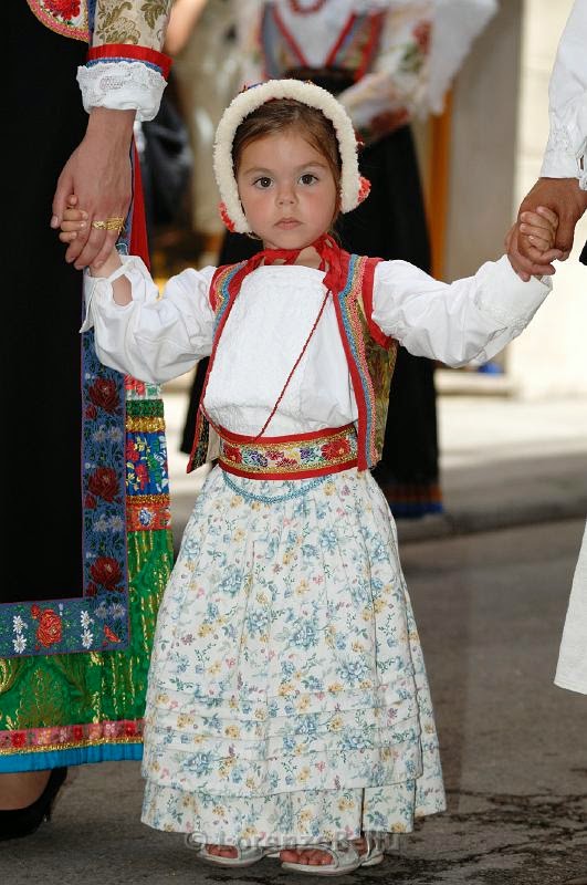 Sardinian Traditional Clothing - Page 12 - Sardinian People