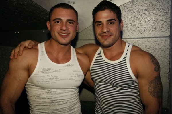 Muscle for Men: Daniel Marvin & Pedro Andreas